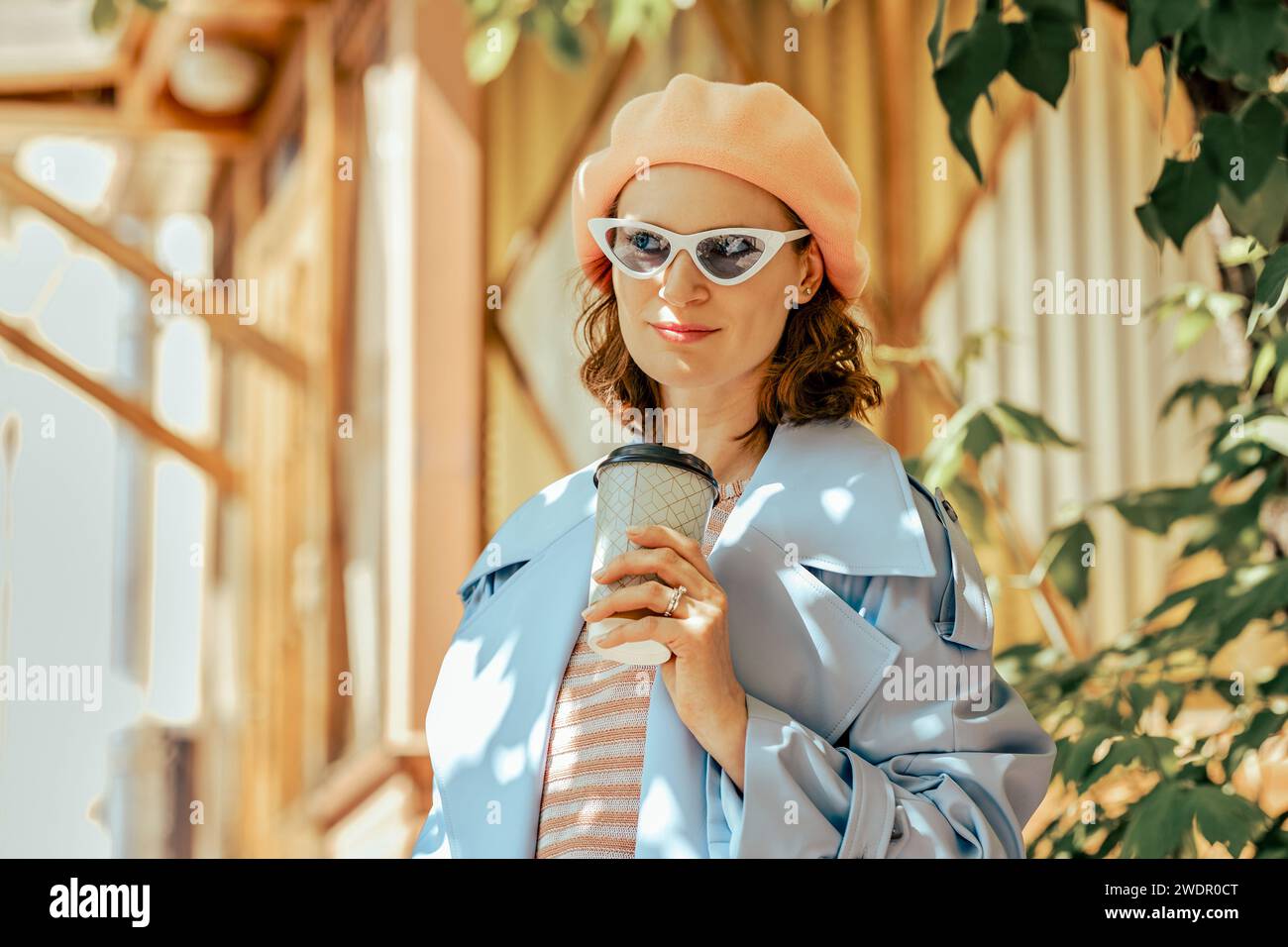 Urban portrait of cute modern stylish woman Stock Photo - Alamy