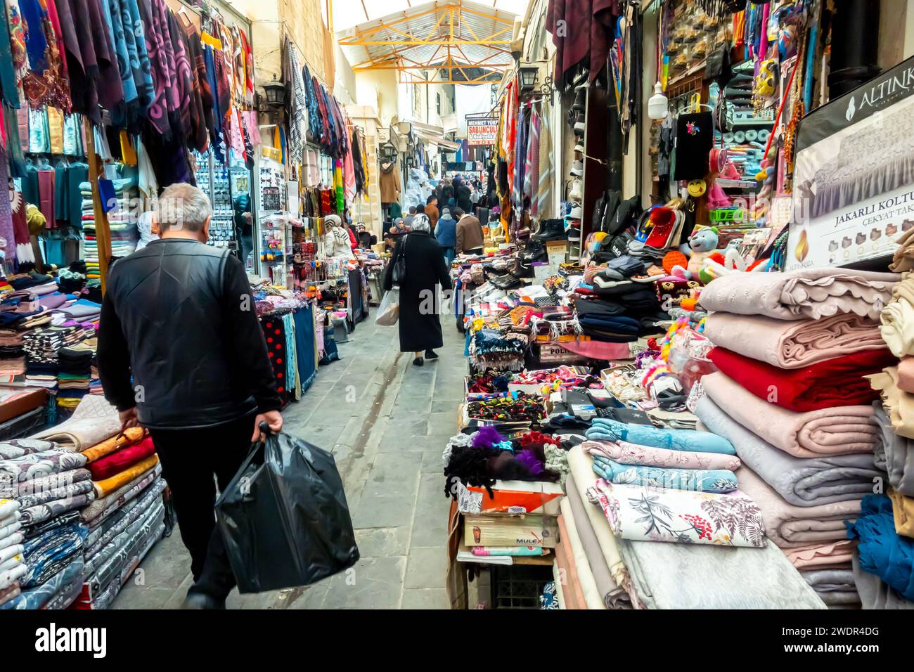 Buying fabrics hi-res stock photography and images - Alamy