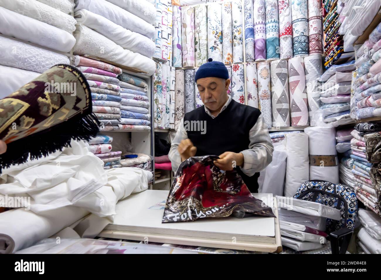 Buying fabrics hi-res stock photography and images - Alamy