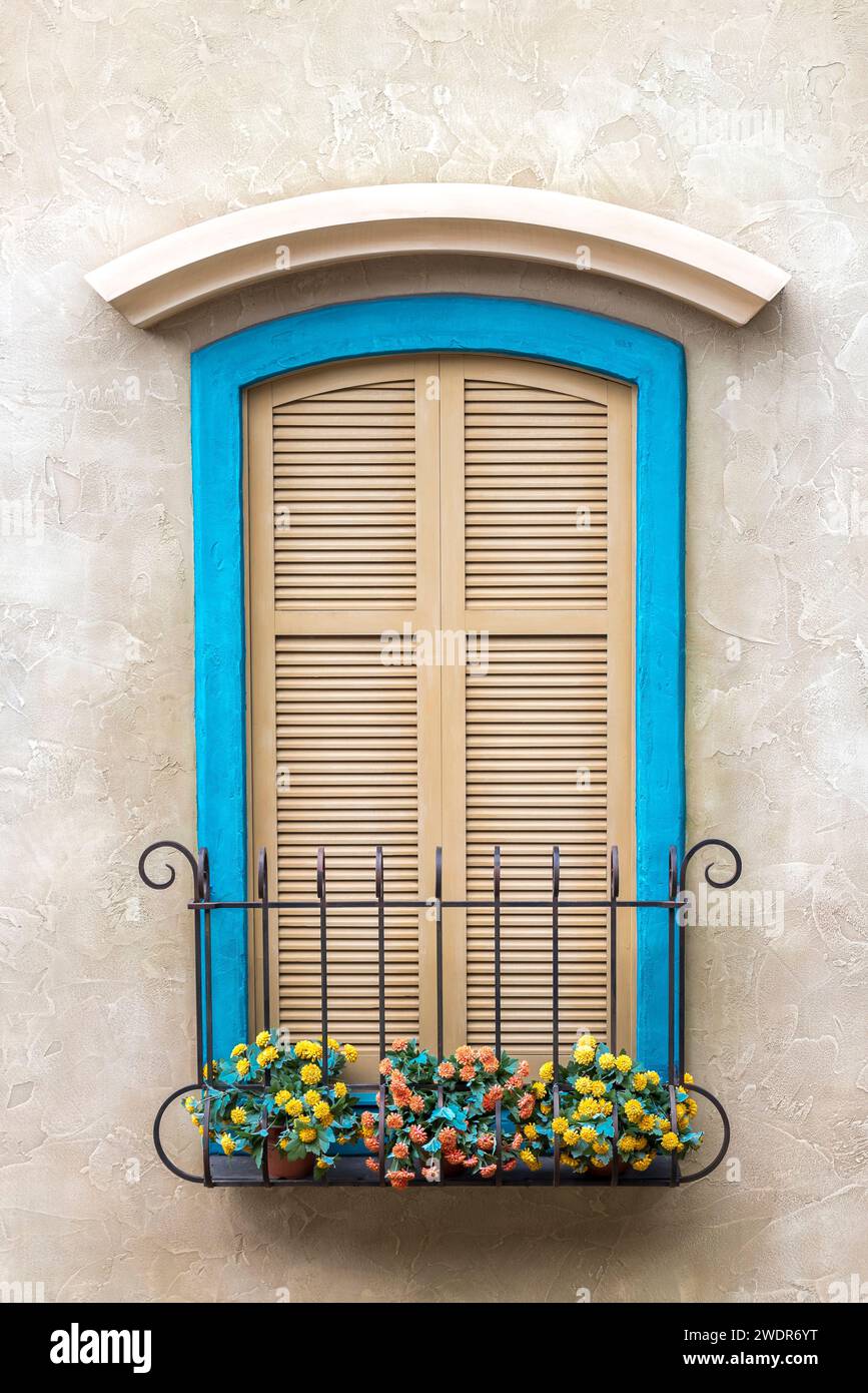 Blue window frames hi-res stock photography and images - Alamy