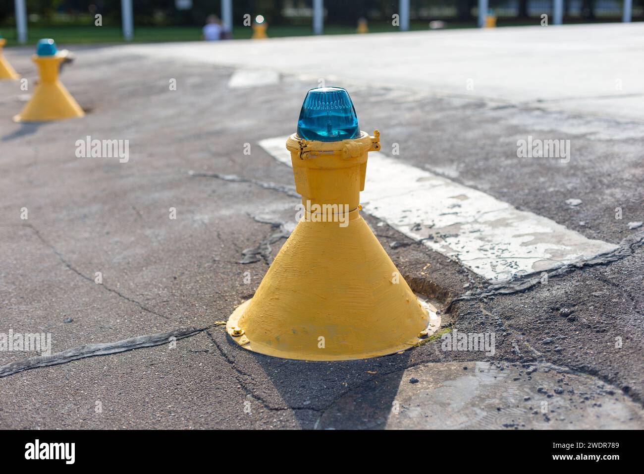 Airside marker hi-res stock photography and images - Alamy