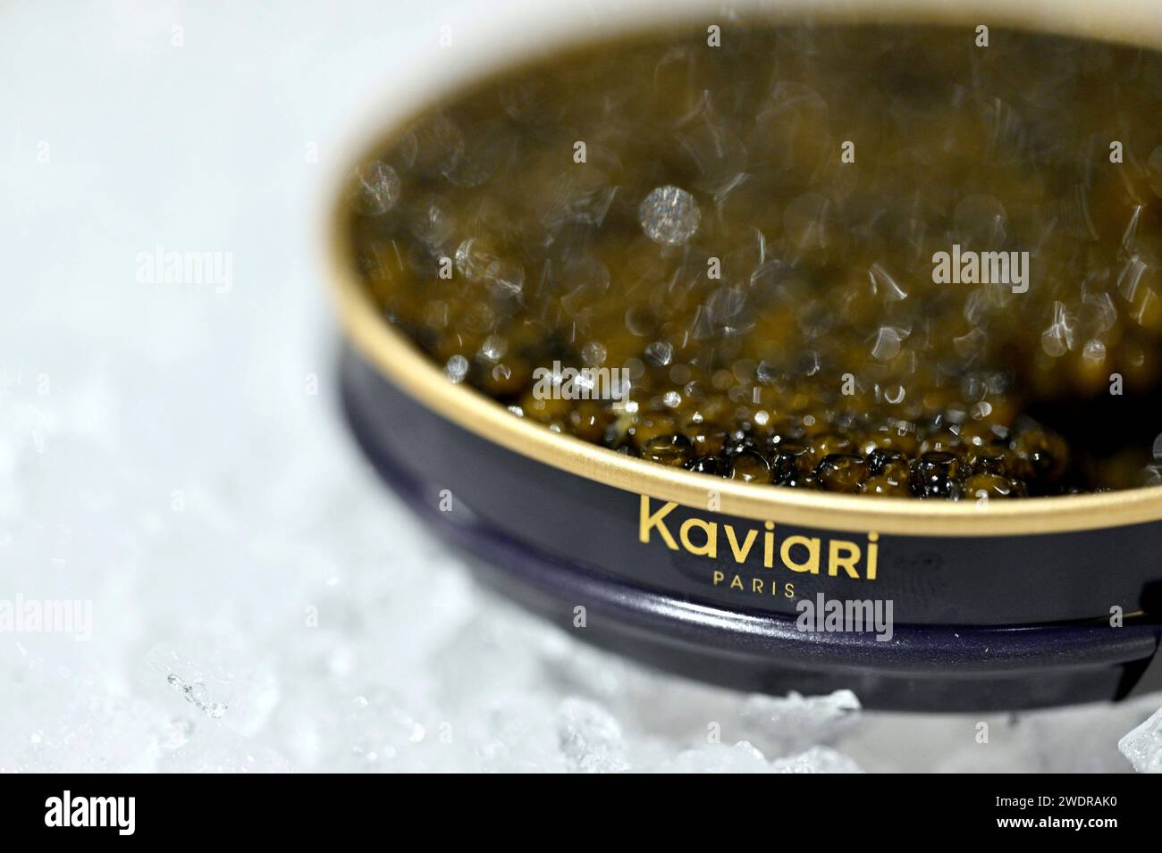 Lit de glace hi-res stock photography and images - Alamy