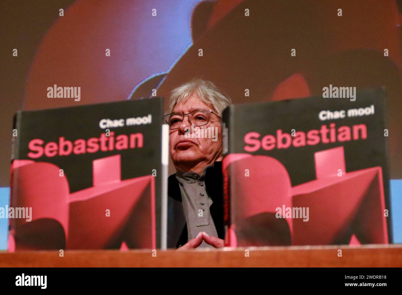 Chac mol book hi-res stock photography and images - Alamy