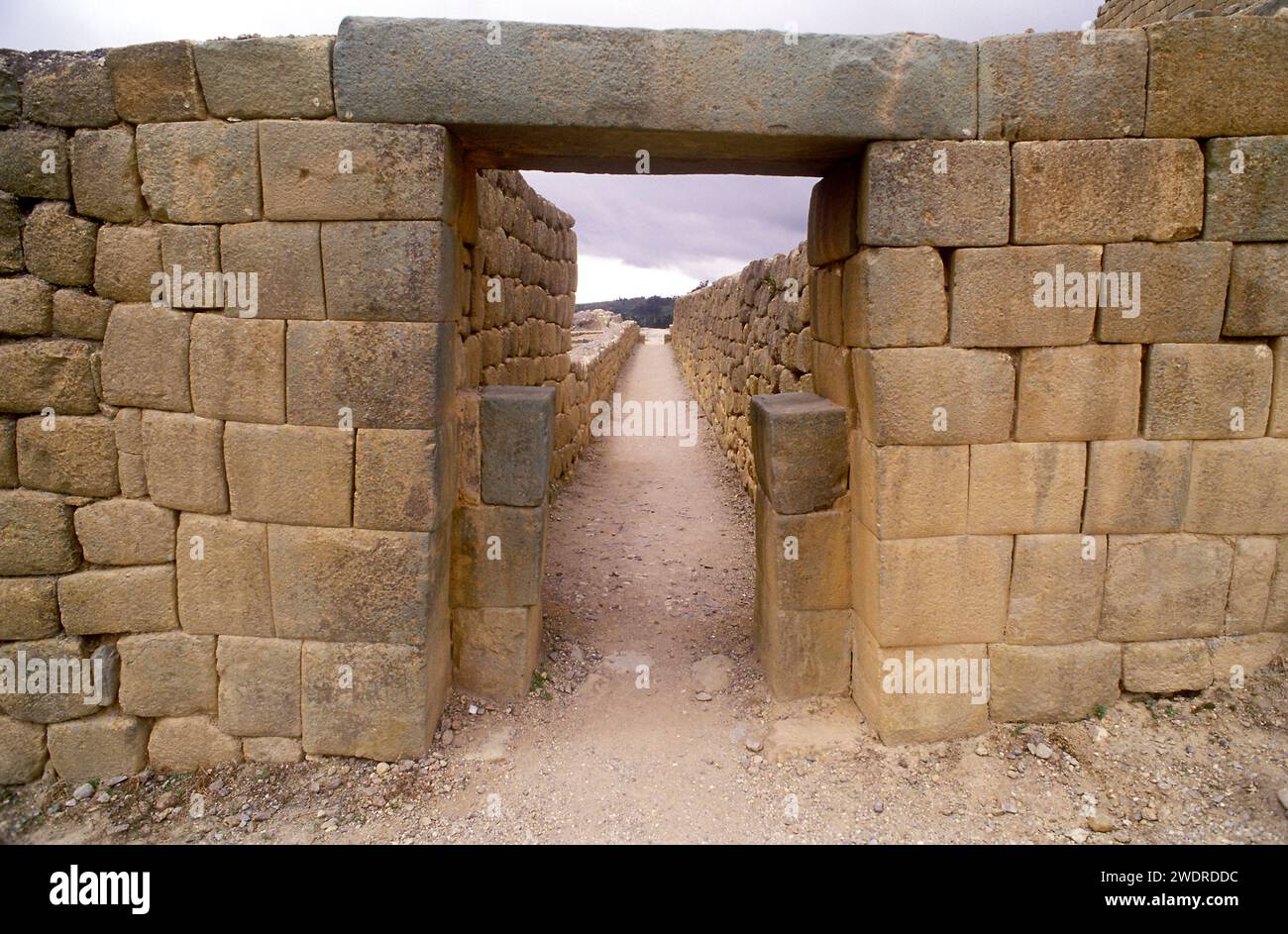 Ancient Inca building Stock Photo - Alamy