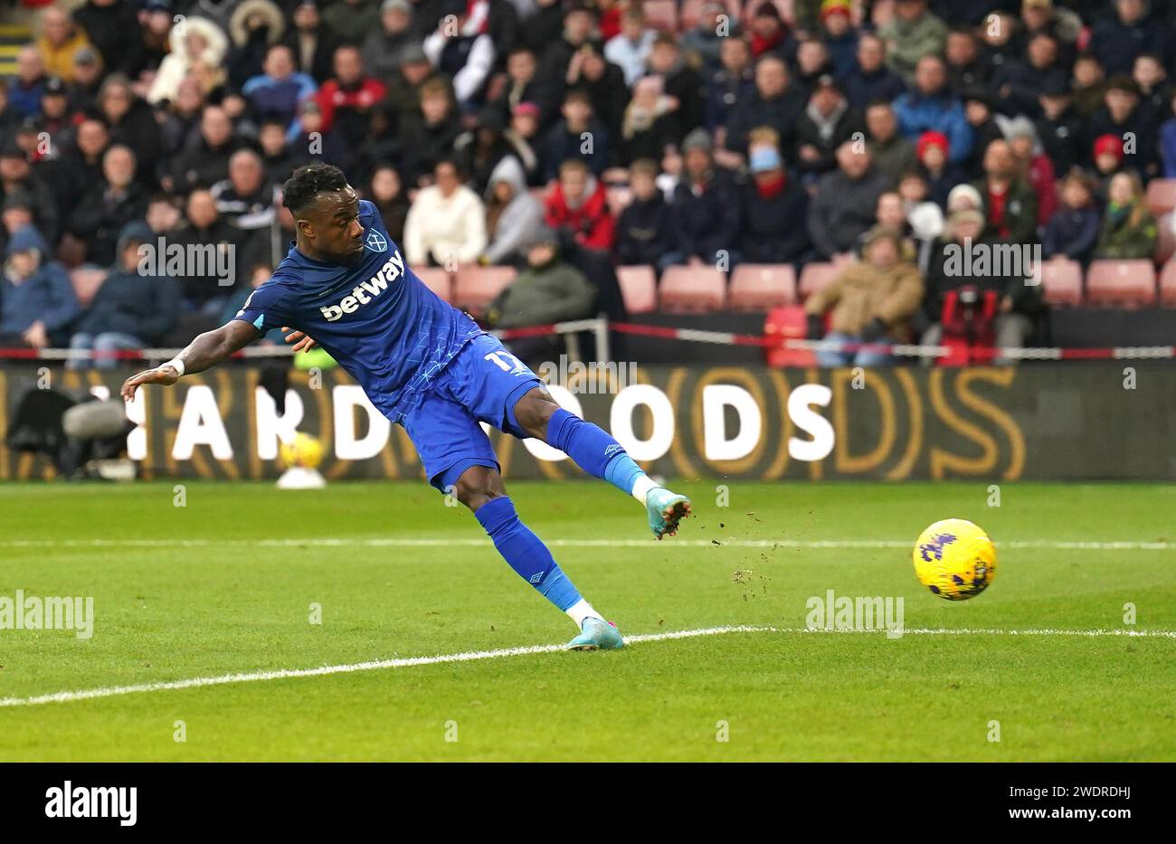 File photo dated 21-01-2024 of West Ham United's Maxwel Cornet scores ...