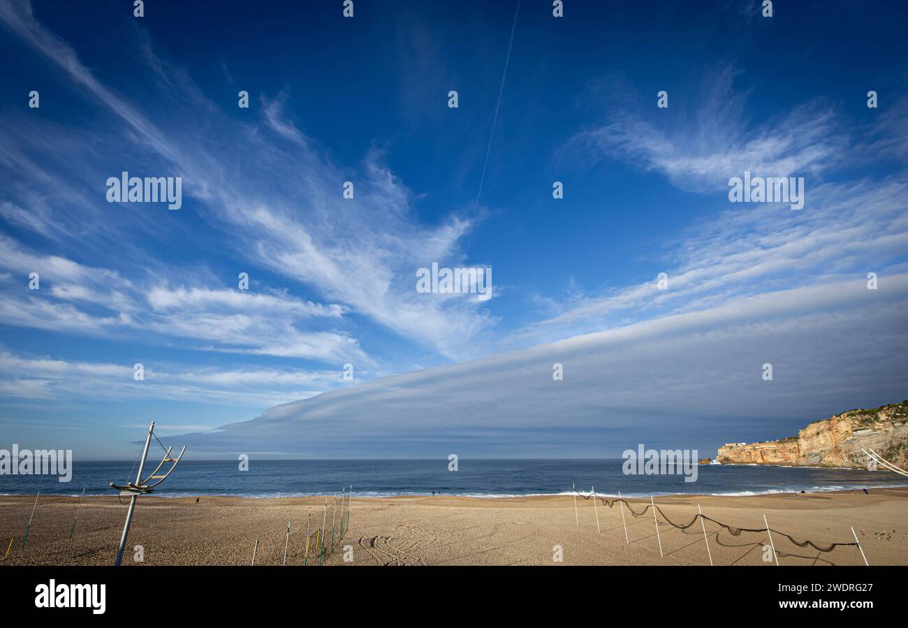 Big wave surfing contests hi-res stock photography and images - Alamy