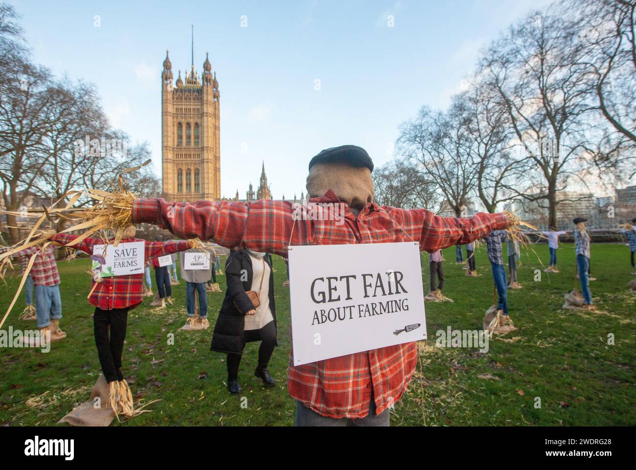 London, England, UK. 22nd Jan, 2024. Scarecrows standing outside ...