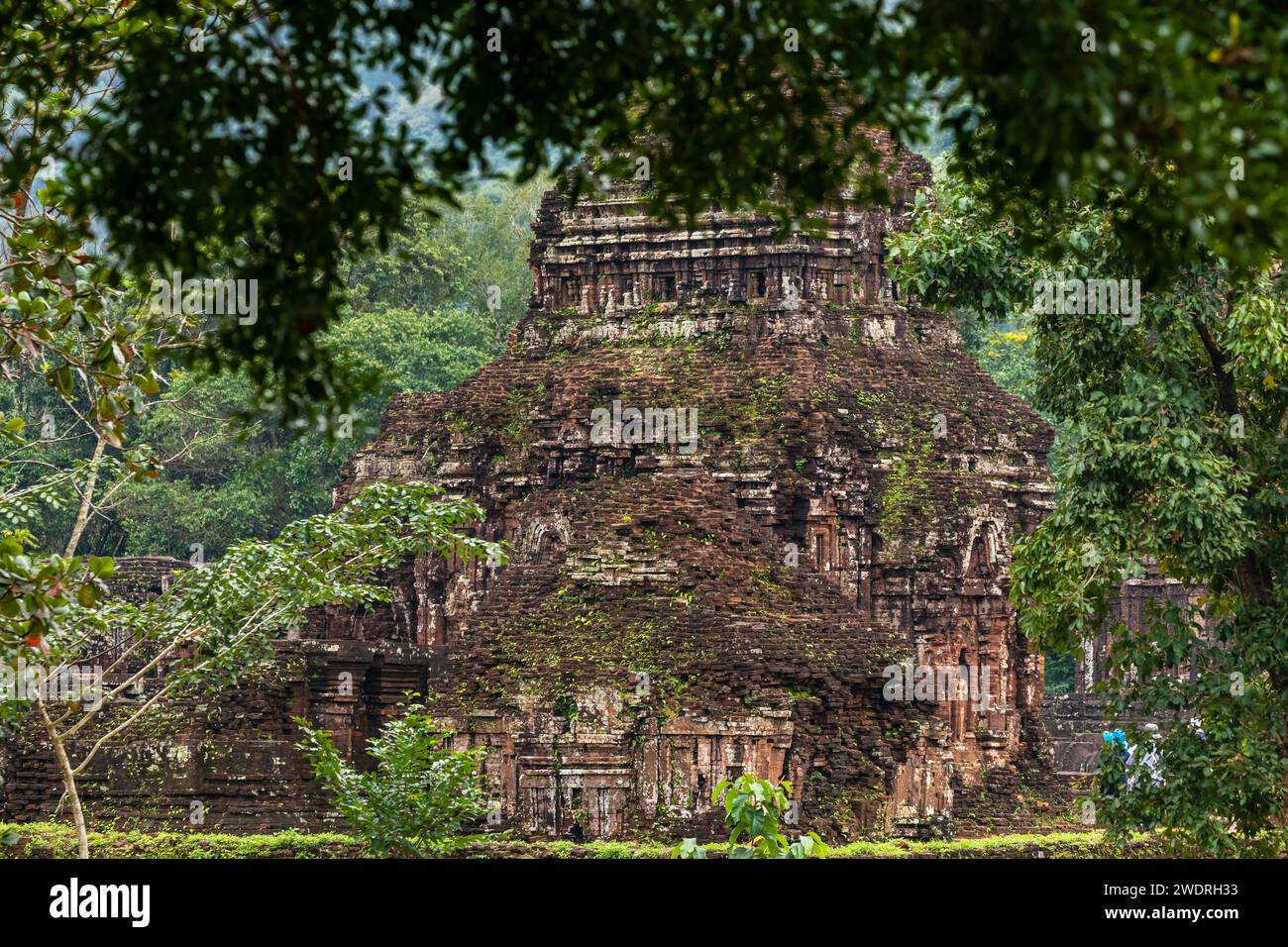 Champa temple vietnam hi-res stock photography and images - Alamy