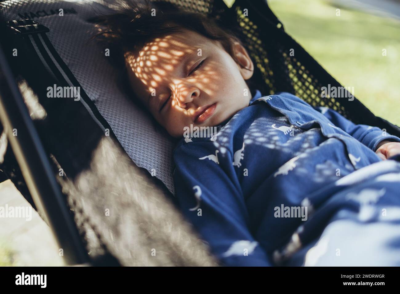Infant sleep is sleeping hi-res stock photography and images - Alamy