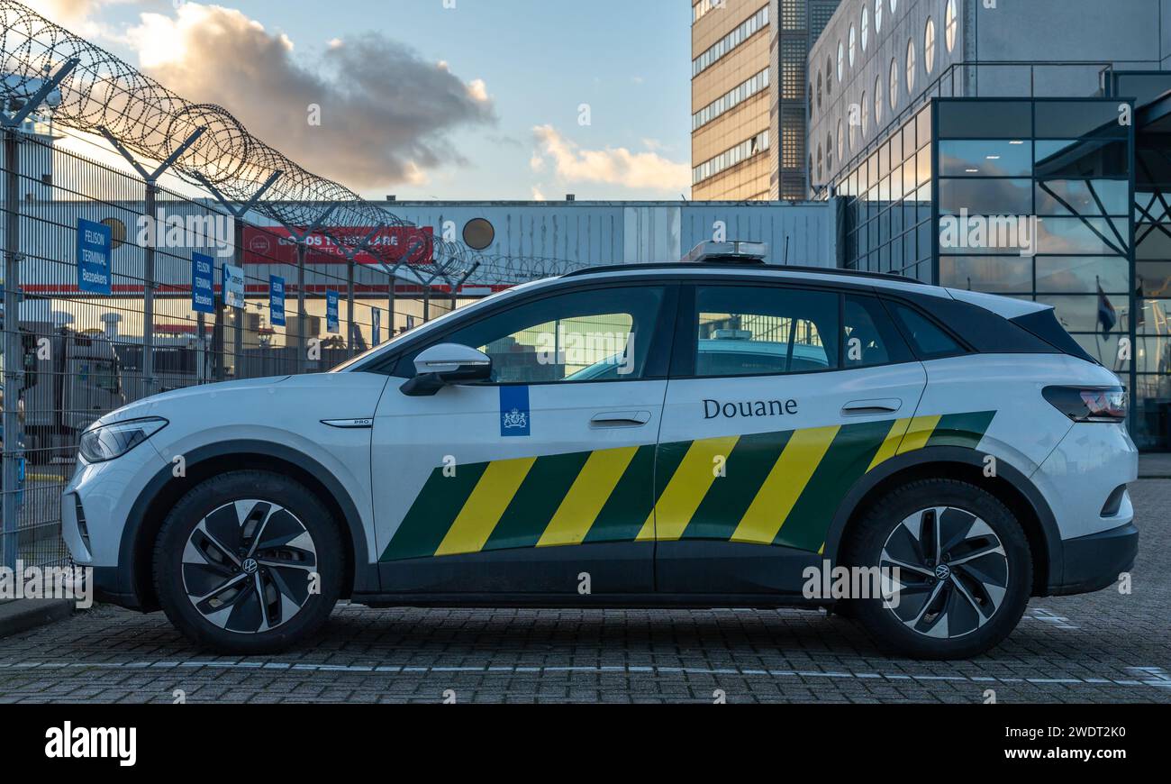 Ijmuiden, The Netherlands, 19.01.2024, Dutch customs Douane car ...