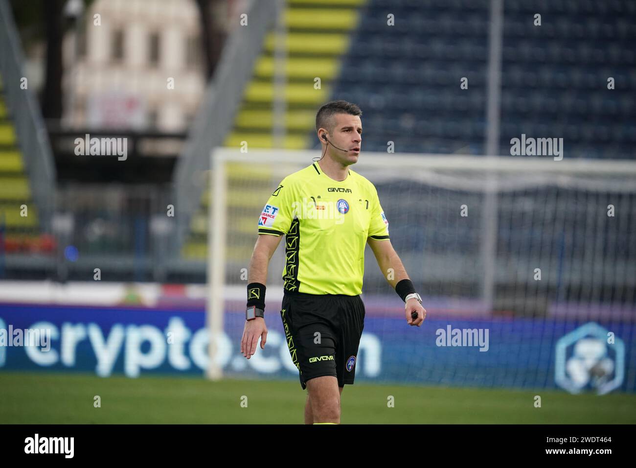 Empoli, Italy. 21 Jan, 2024. Antonio Giua, referee, during Empoli Fc ...