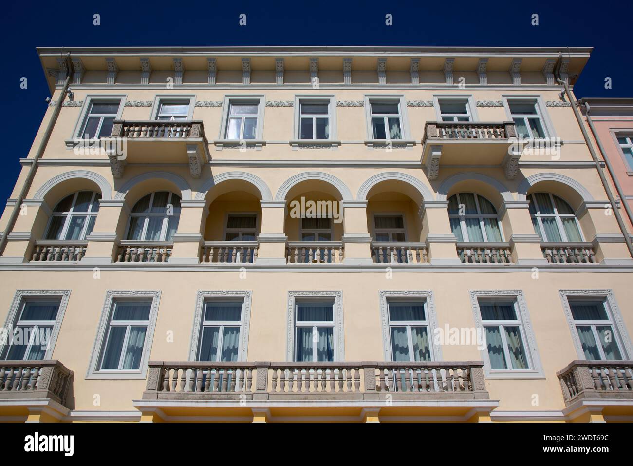 Old balcony railing hi-res stock photography and images - Alamy