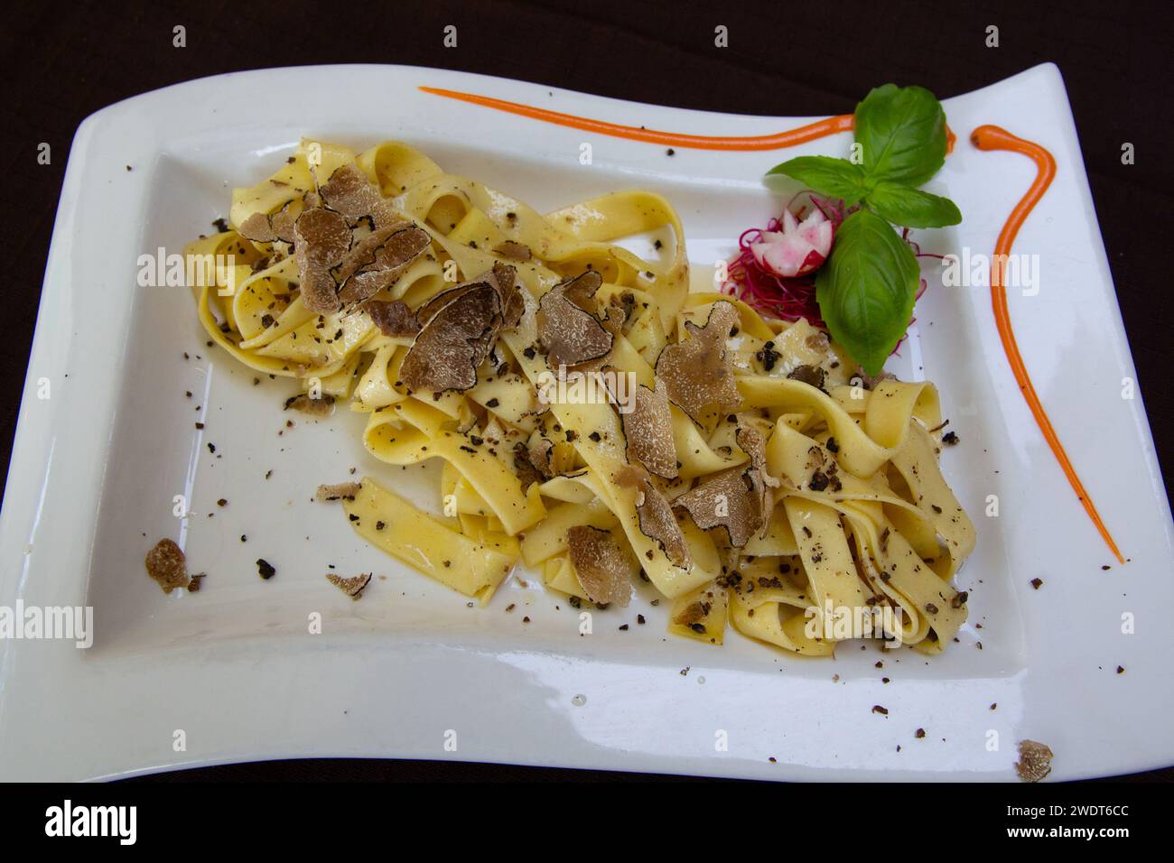 Tagliatelle Pasta with Truffle Chips in Truffle Olive Oil, Motovun ...