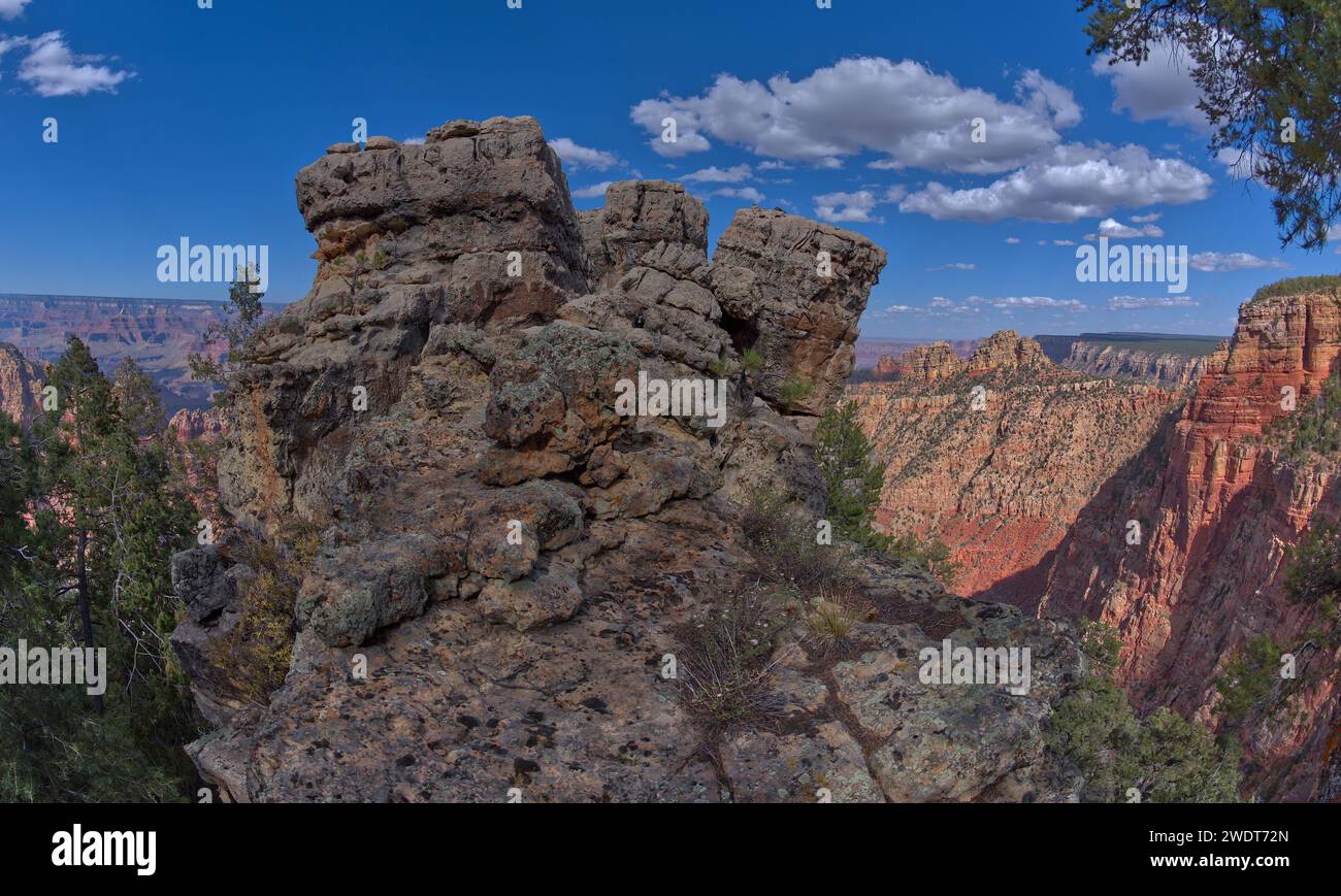 Craggy rock spires overlooking South Rim Gorge, an area between Hance ...