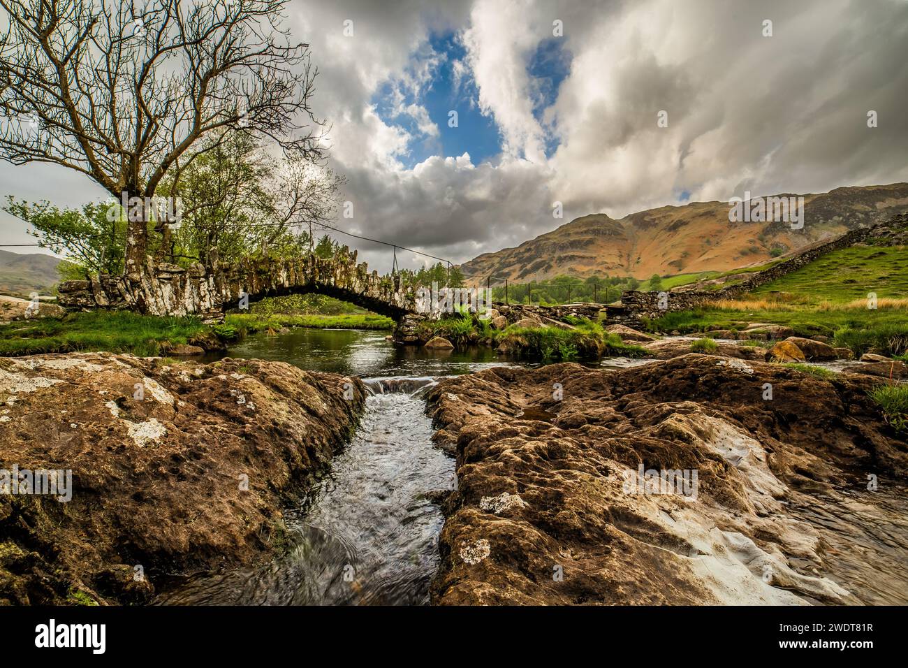 Slaters Bridge, Little Langdale Valley, Lake District National Park ...