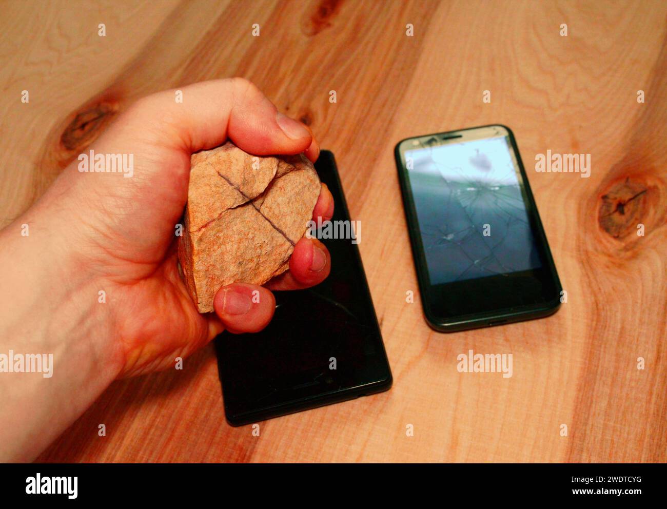 Broken phones hi-res stock photography and images - Alamy