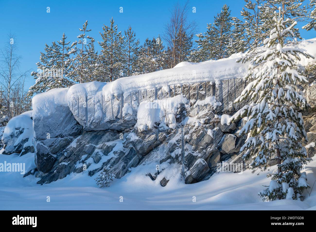 January sunny day in the Italian Canyon. Ruskeala Mountain Park ...