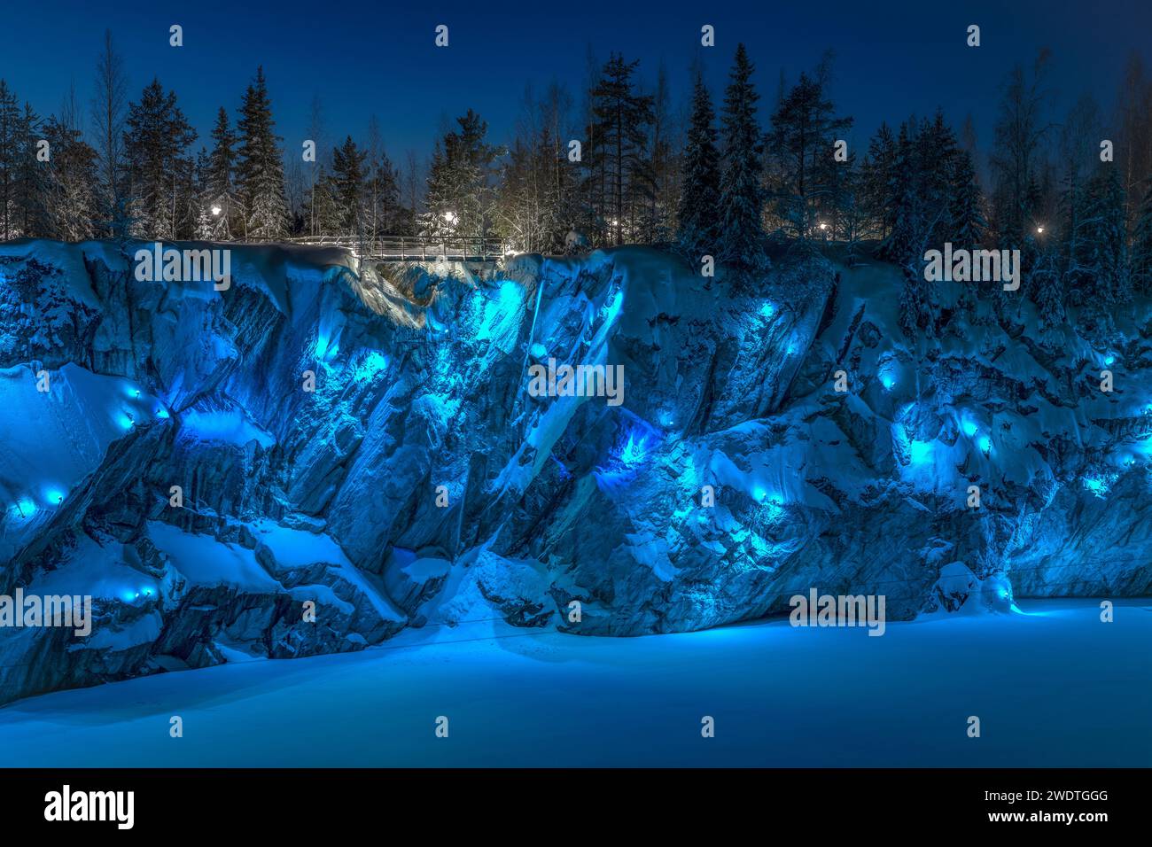 RUSKEALA, RUSSIA - JANUARY 20, 2024: Winter evening in the old Marble ...
