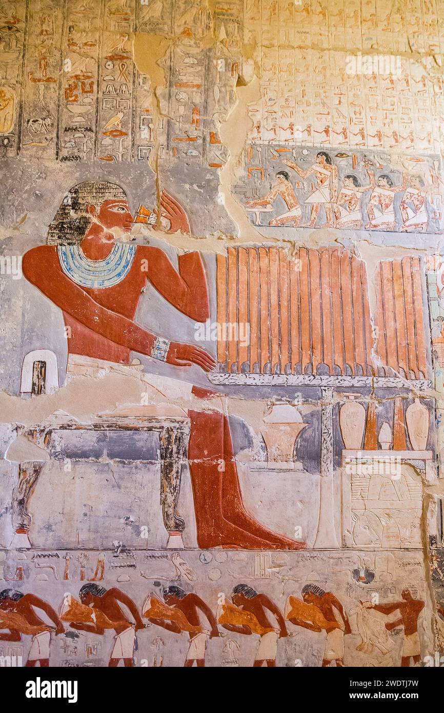 Egypt, Saqqara, tomb of Mehu, defunct before a great offer Stock Photo ...