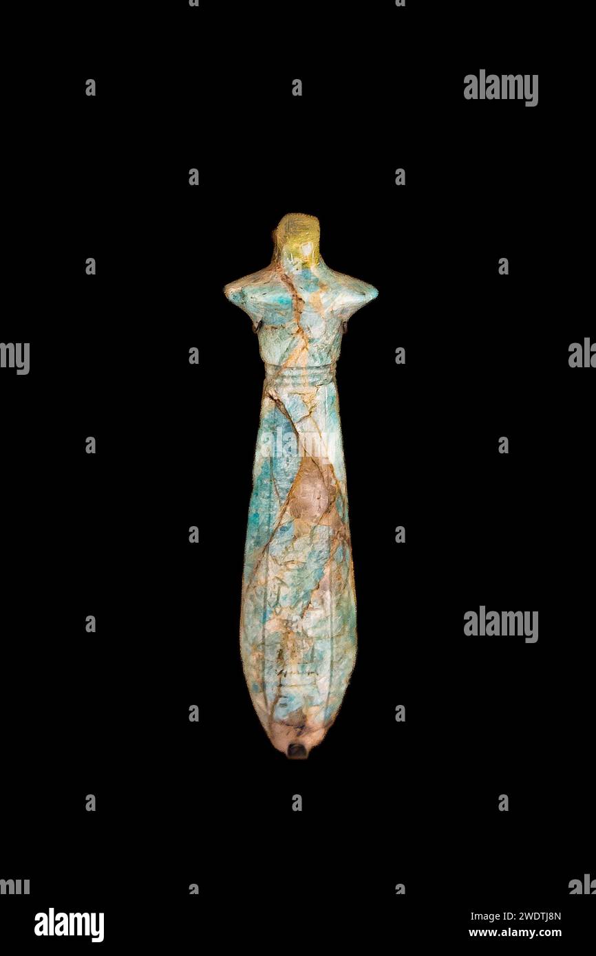 Egypt, Saqqara, Serapeum, room of the golden mask mummy : Wadj amulet ...