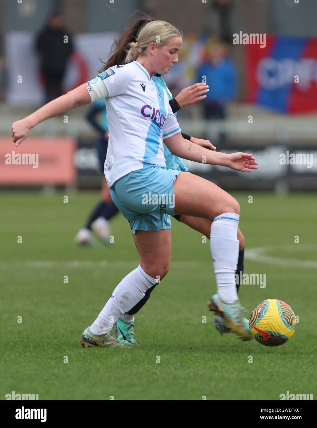 Aimee Everett of Crystal Palace Women in action during The FA Women's ...