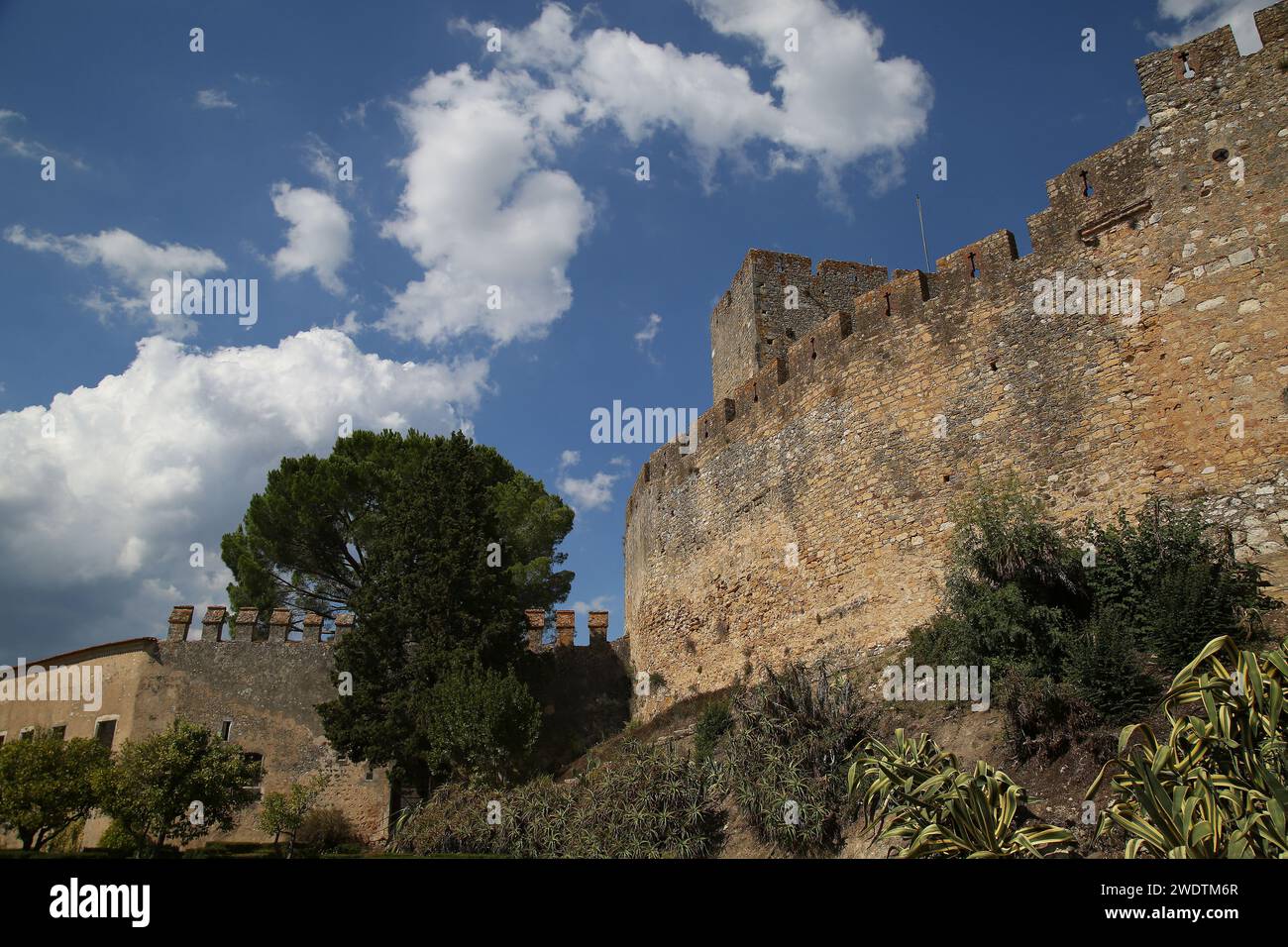 Tomar Castle, Tomar, Ribatejo Province, Portugal Stock Photo - Alamy