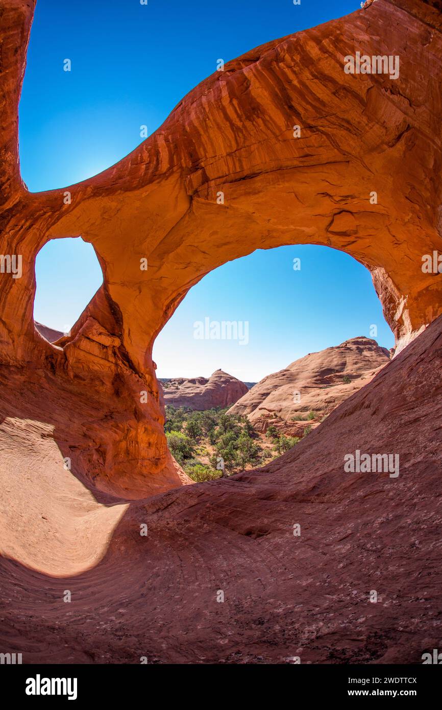 Spiderweb Arch, a large natural double arch in the Monument Valley ...
