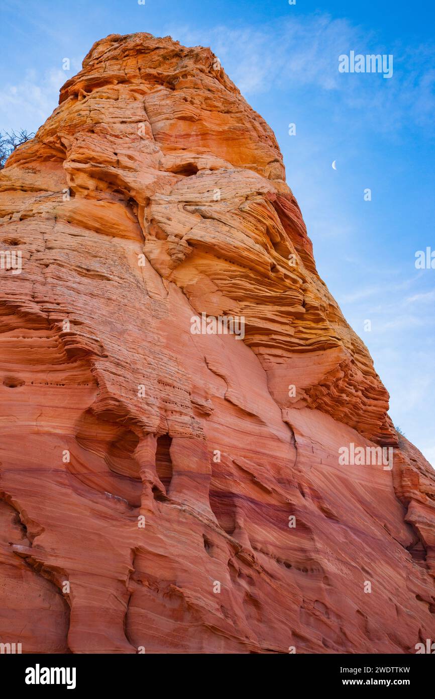 Moon over eroded Navajo sandstone formation in South Coyote Buttes ...