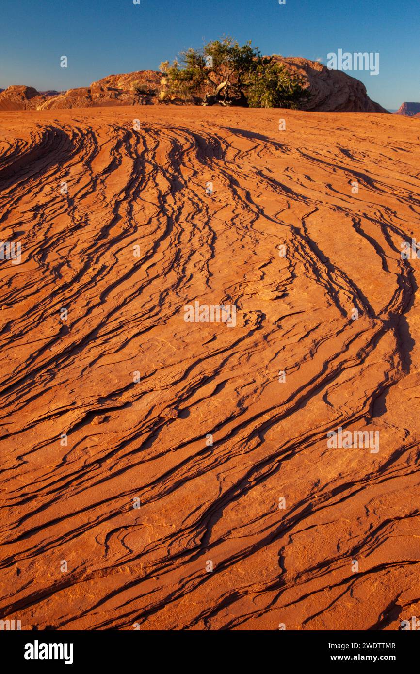 Eroded sandstone patterns in Mystery Valley in the Monument Valley ...