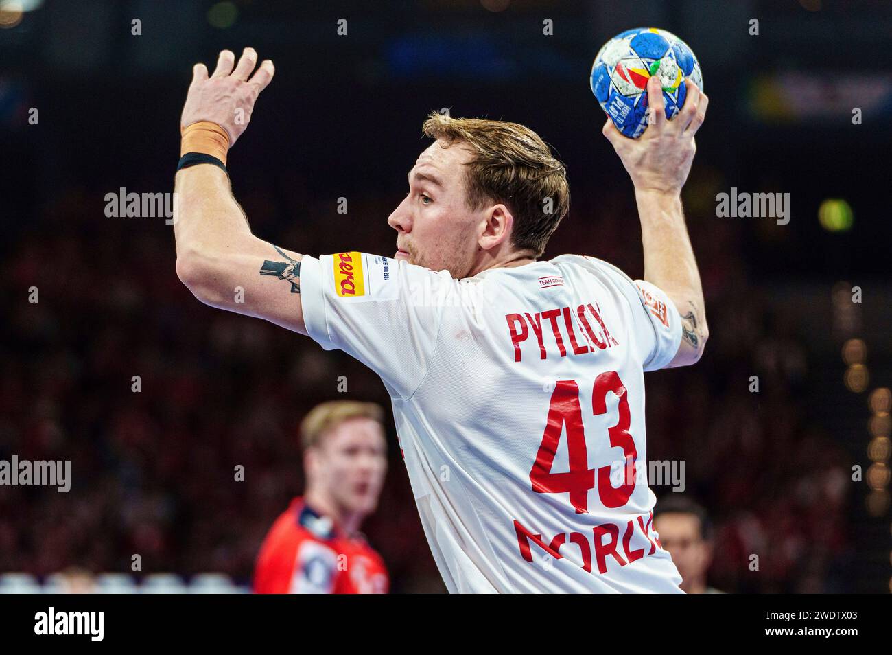 Hamburg, Deutschland. 21st Jan, 2024. Wurf/Tor Simon Pytlick (Daenemark ...