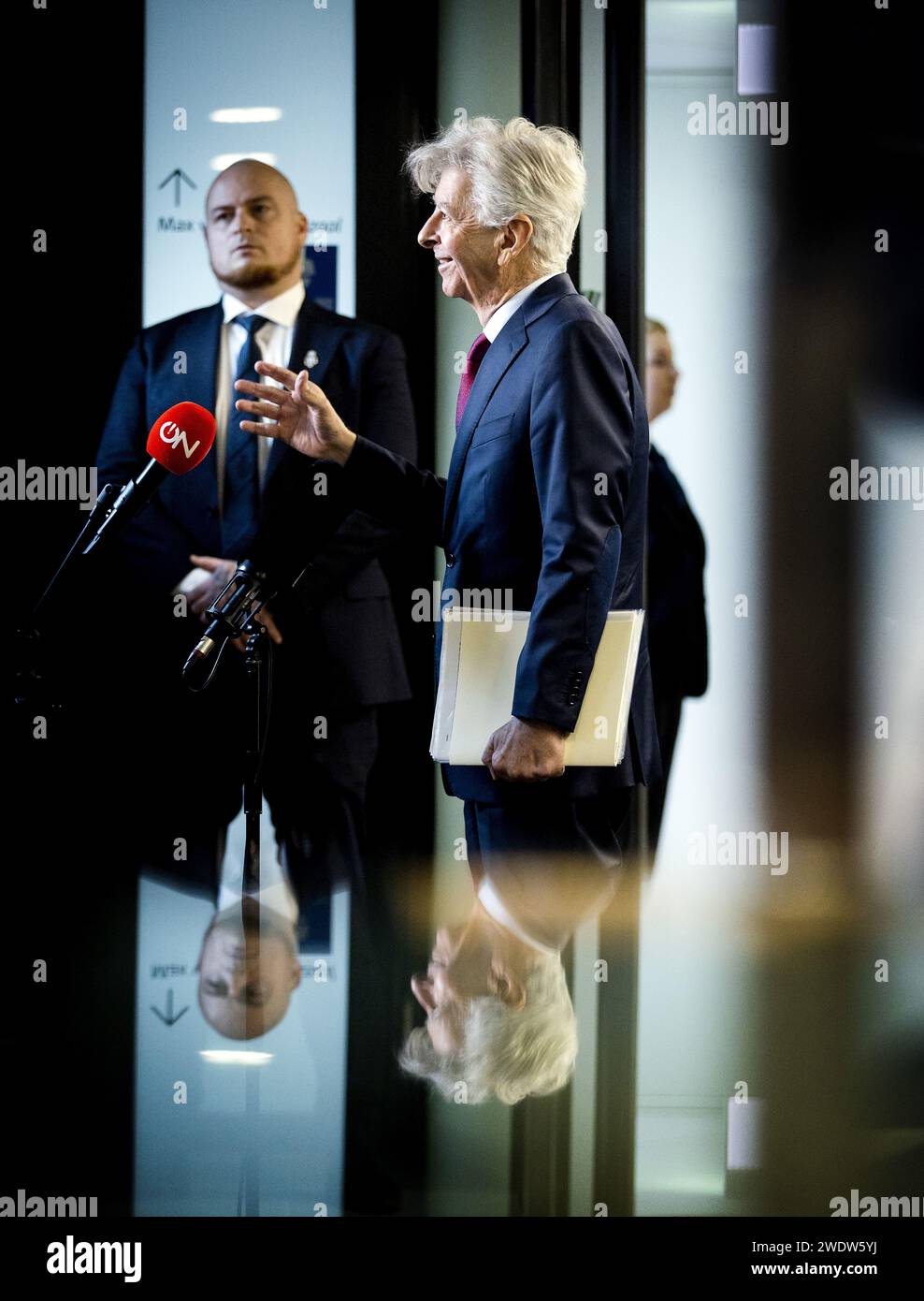 THE HAGUE - Informer Ronald Plasterk arrives for a conversation with ...