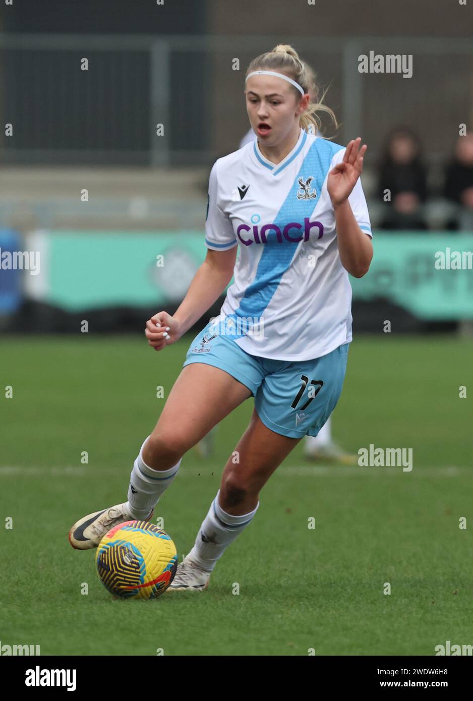 Alexia Potter (on loan from Chelsea until 30 June 2024) of30 in action ...