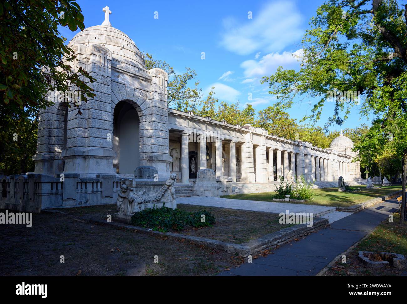 Kerepesi Cemetery Fiume Road National Graveyard Budapest, Hungary ...