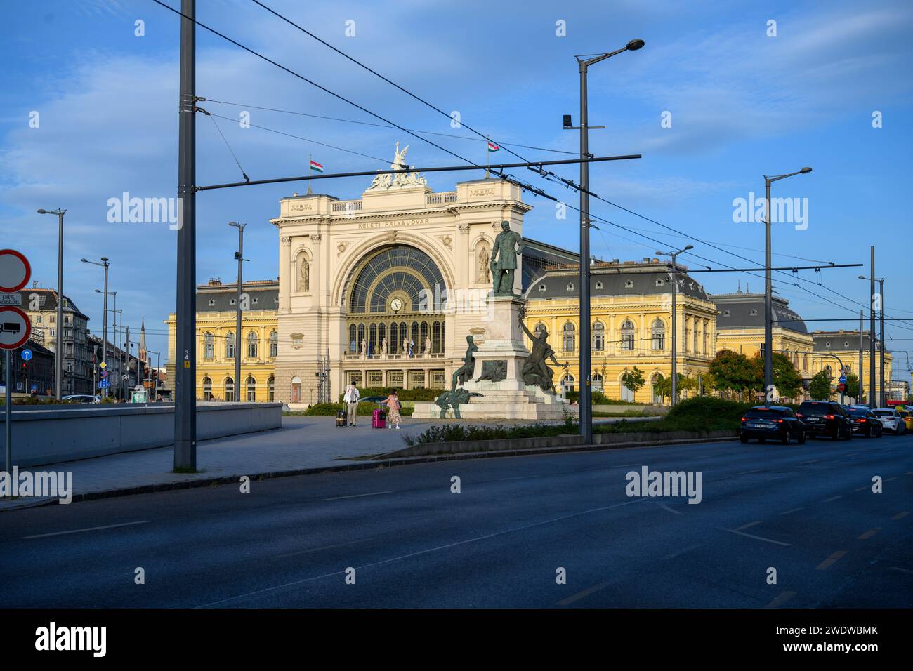 Exterior of the Keleti Train station, Budapest, Hungary Stock Photo - Alamy