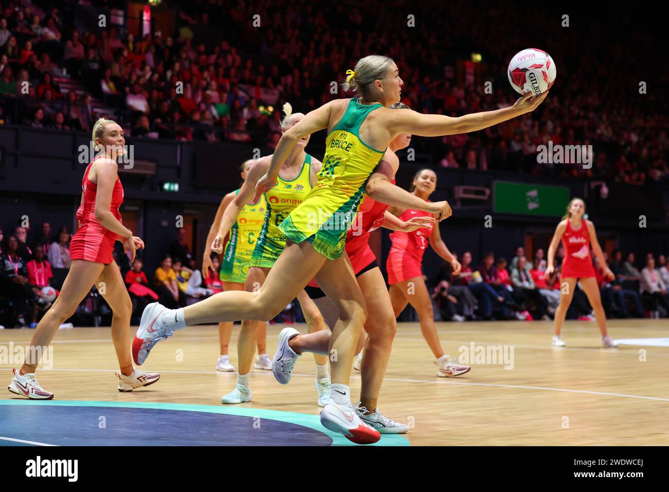 Courtney bruce netball hi-res stock photography and images - Alamy