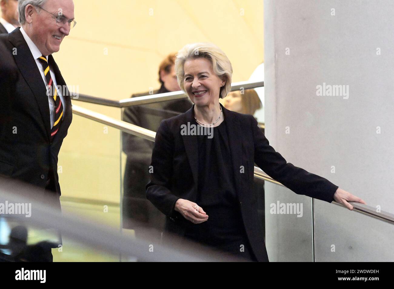 Robert M. Kimmitt und Ursula von der Leyen beim Trauerstaatsakt für den ...