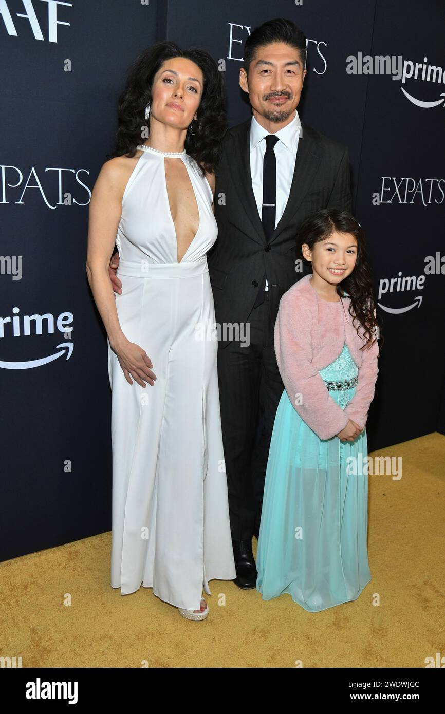Photo by: NDZ/STAR MAX/IPx 2024 1/21/24 Brian Tee (C), his wife Mirelly ...