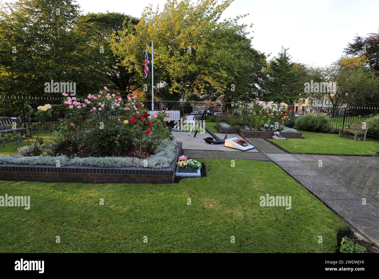 The Seaman's Memorial, Goole town, East Riding of Yorkshire, England ...