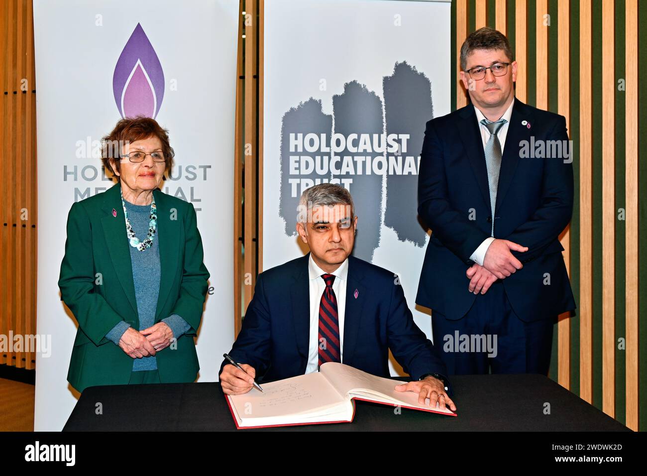 London, UK. 22nd Jan, 2024. The annual City Hall Holocaust Memorial Day ...
