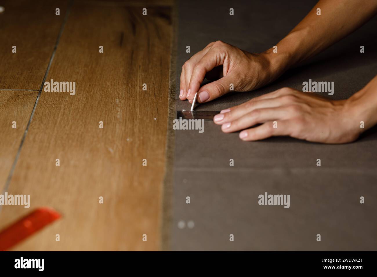 Dressmaker marking fabric chalk hi-res stock photography and images - Alamy