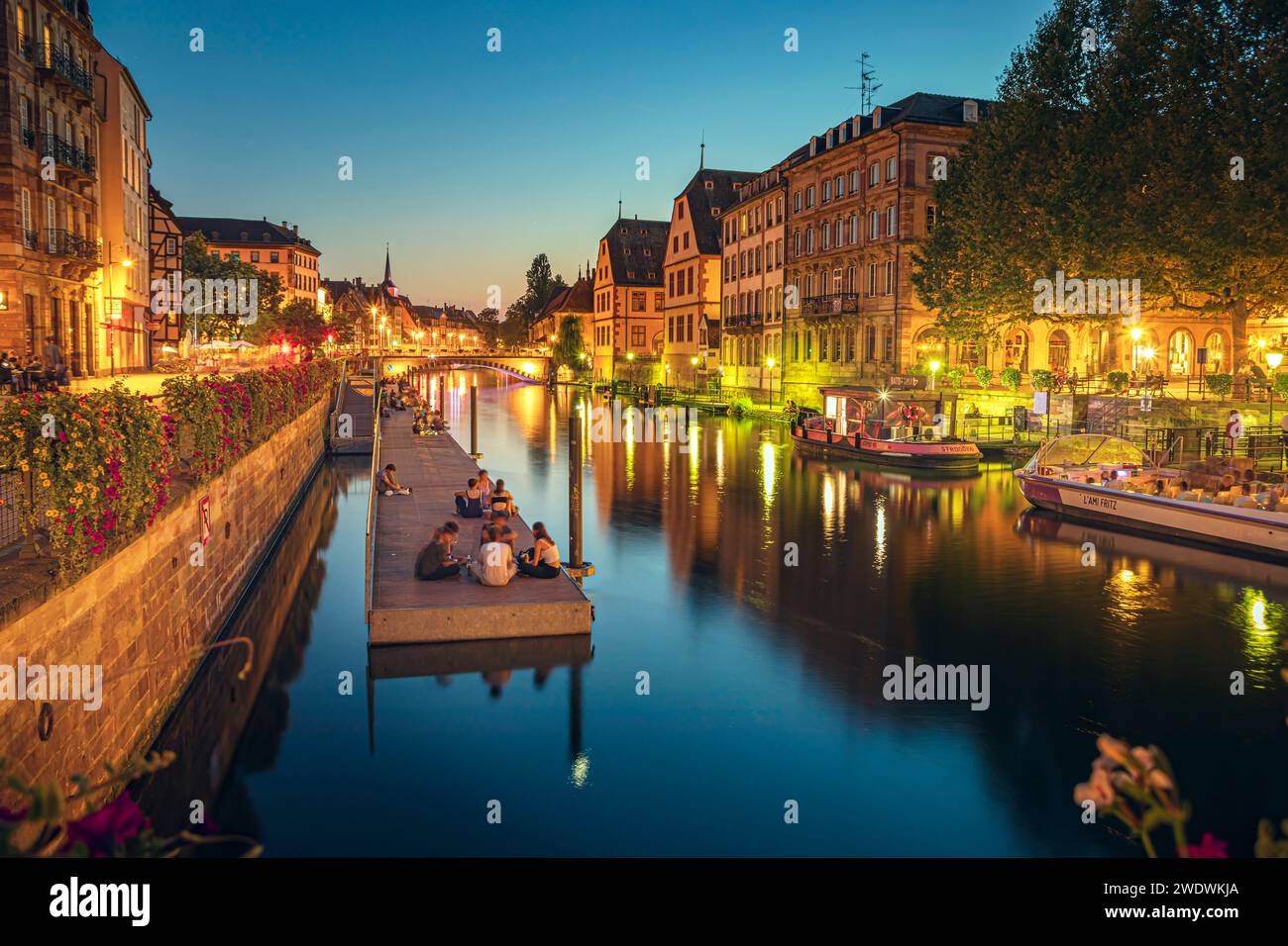 Nightlife in strasbourg hi-res stock photography and images - Alamy