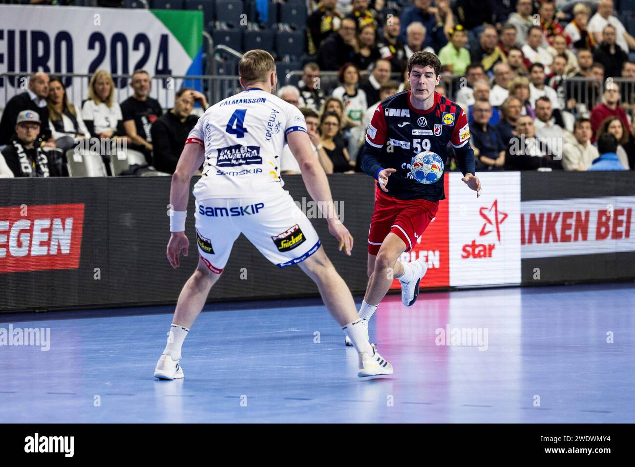 Aron Palmarsson (Island, #4), Luka Lovre Klarica (Kroatien, #59) im ...