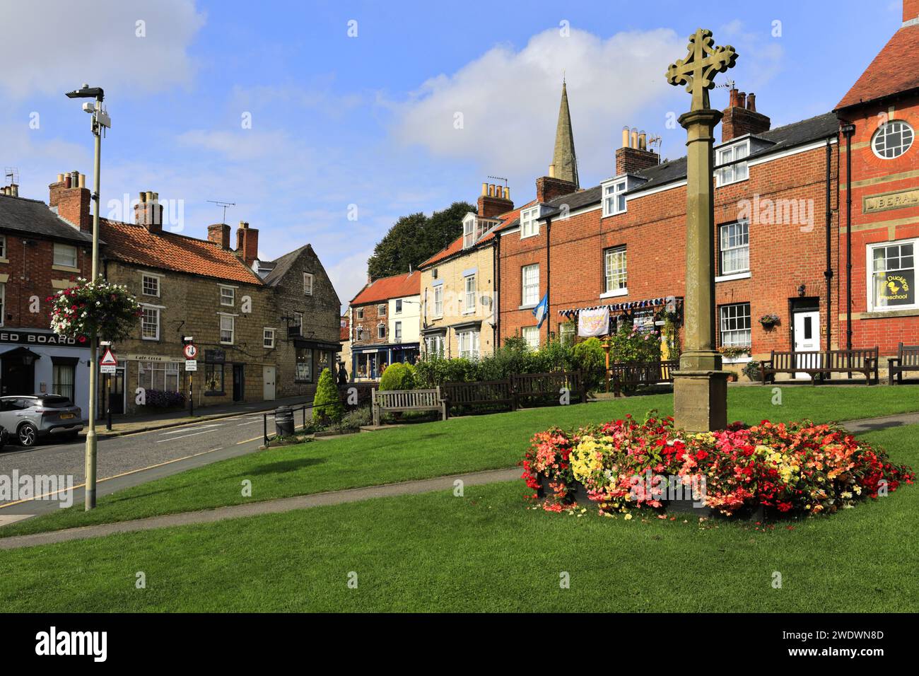 Summer view over the John Wilson Memorial, Pickering town, North ...