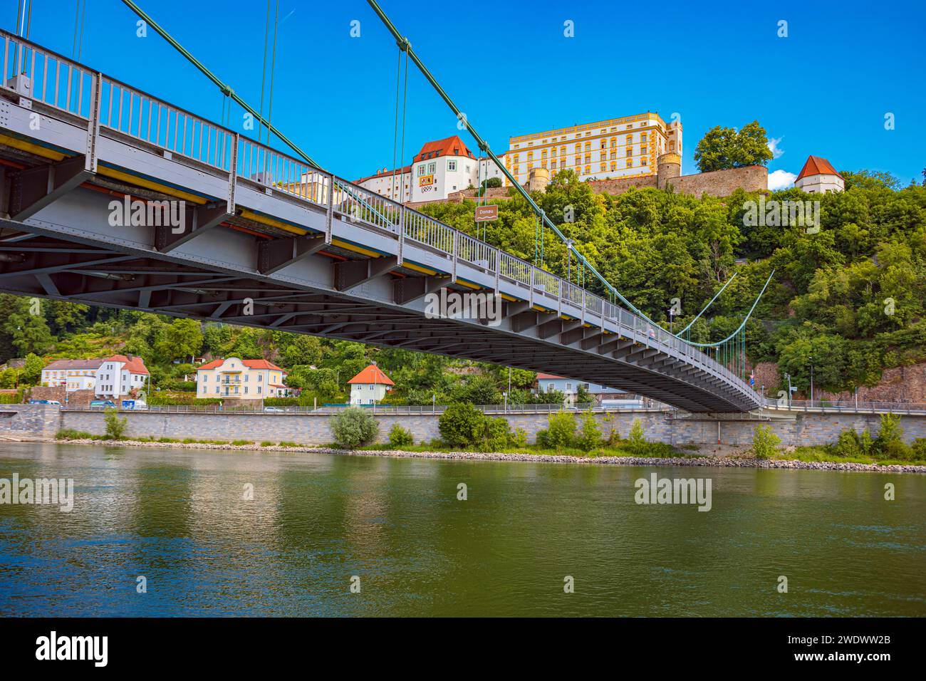 Prinzregent-Luitpold Bridge over Danube and Veste Oberhaus in Passau ...