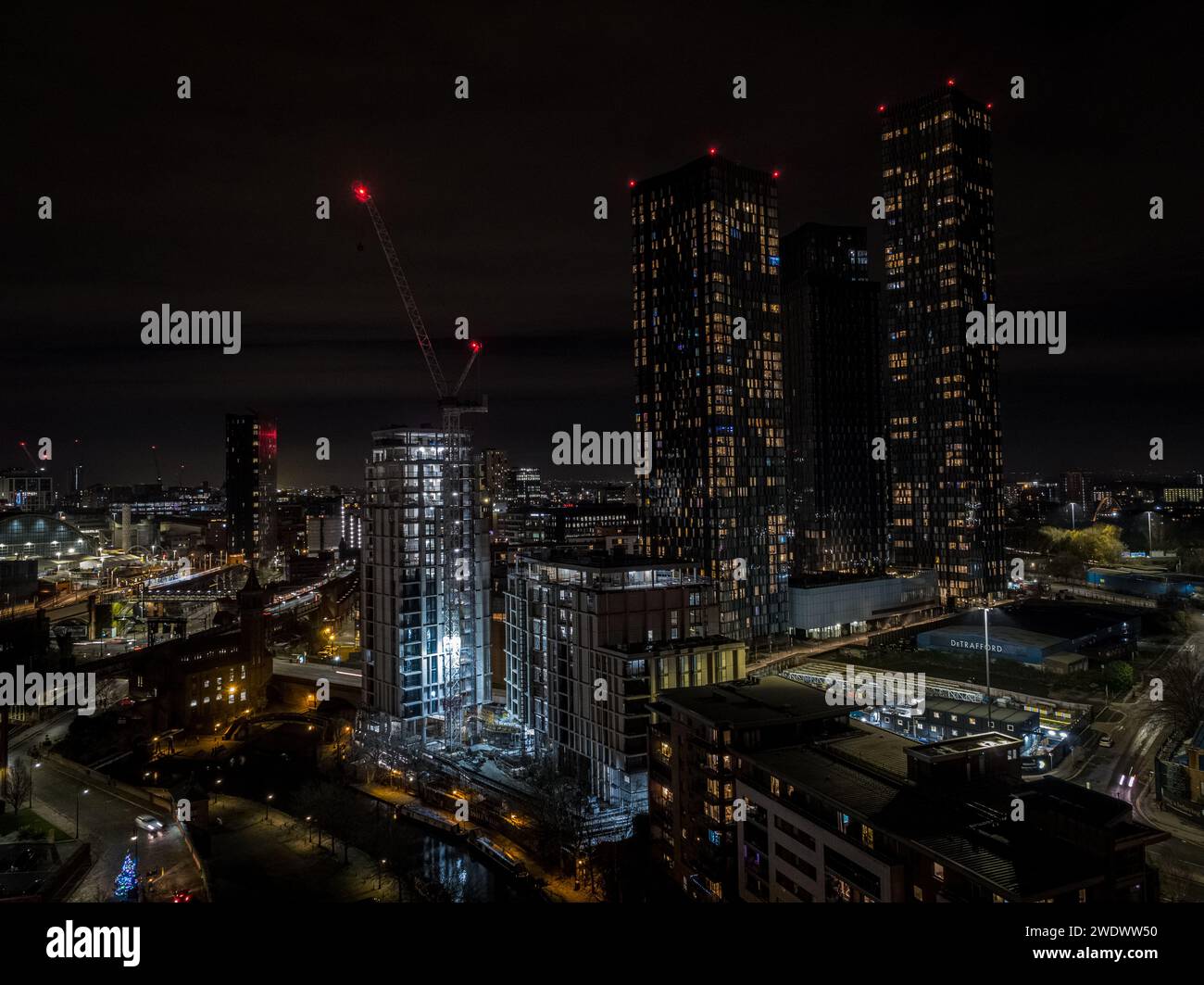 Aerial photo of Castle Wharf residential development under construction ...