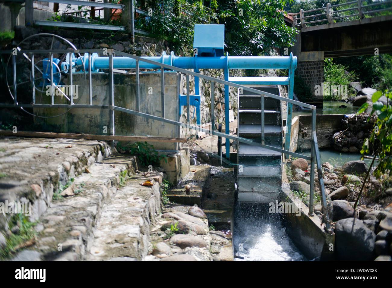 Rural village built on side hi-res stock photography and images - Alamy