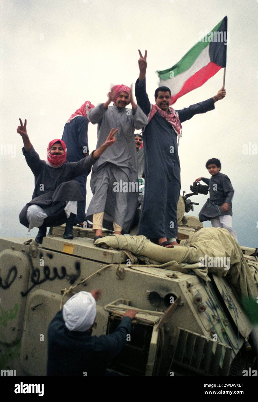 1991 liberation of kuwait hi-res stock photography and images - Alamy