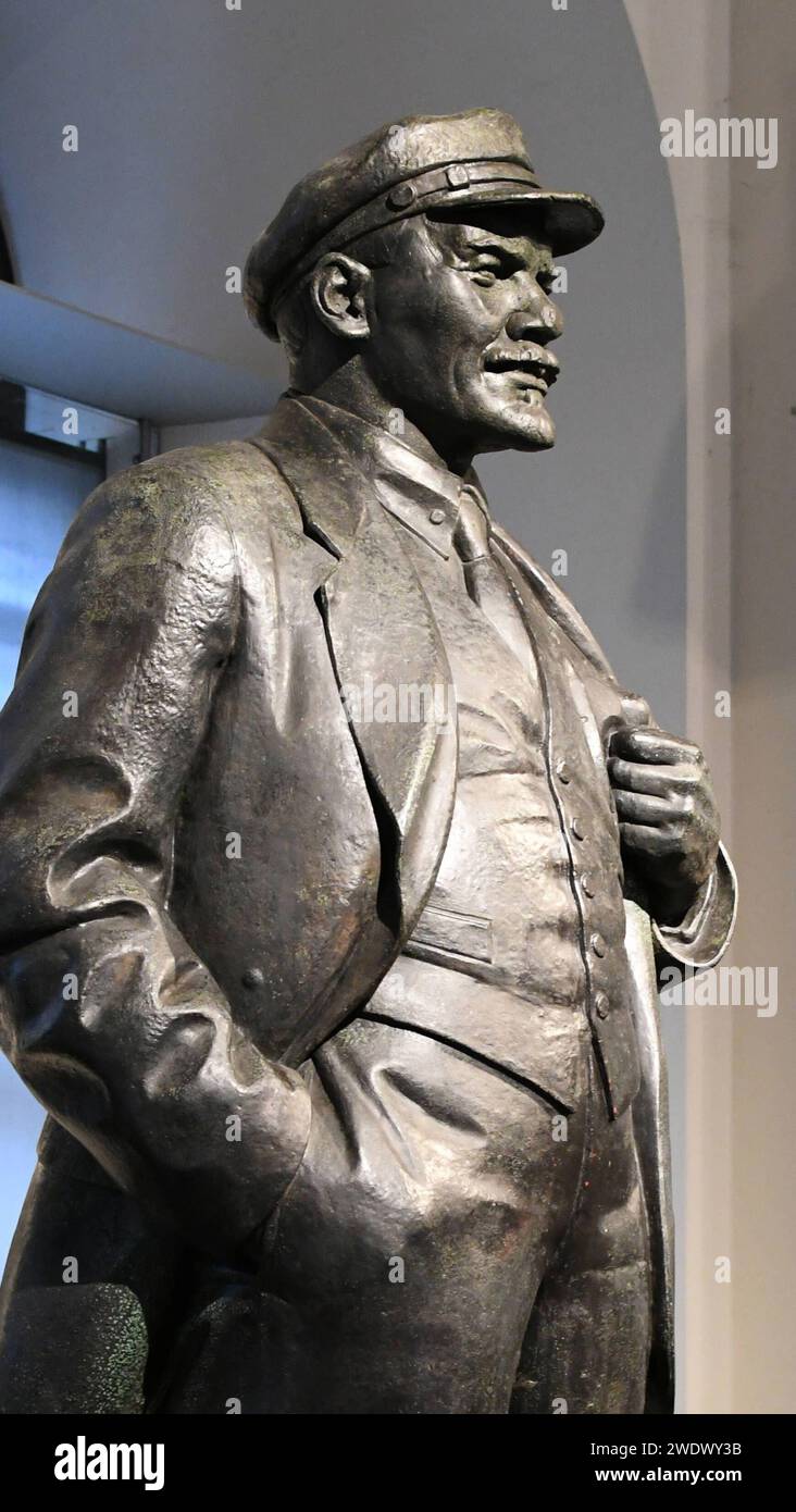 Statue von Lenin, mit buergerlichen Namen Wladimir Iljitsch Uljanow ...