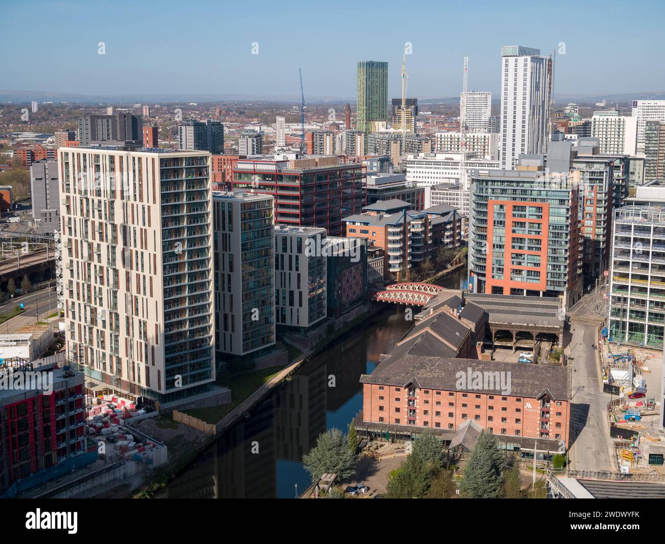 Aerial of city buildings in sun hi-res stock photography and images - Alamy