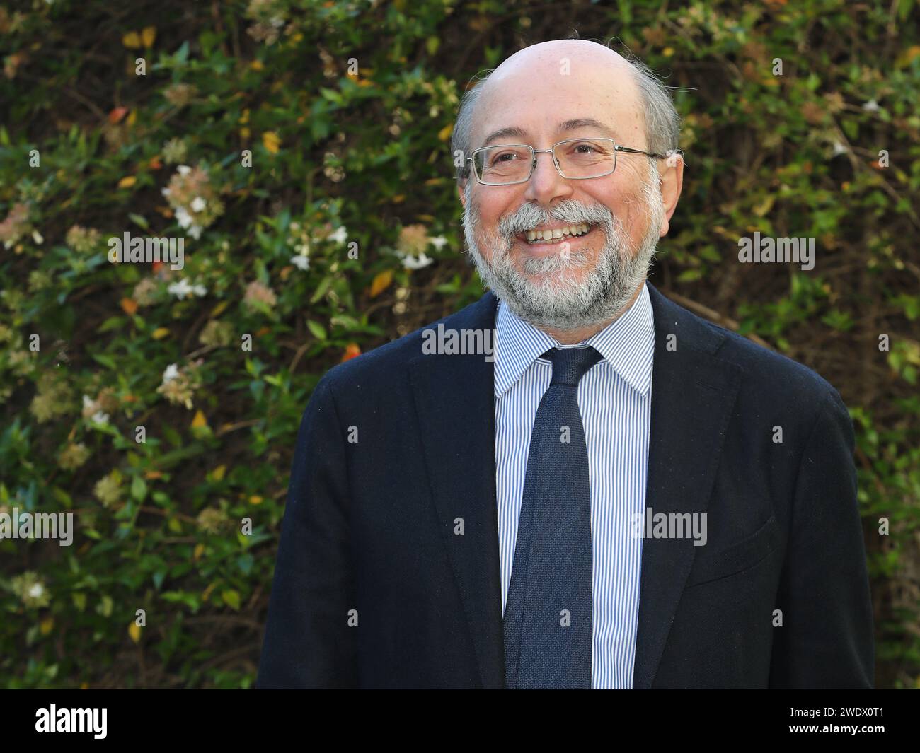 Tv play 2024 hi-res stock photography and images - Alamy